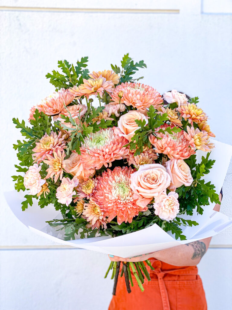 Peach Posy 🧡 Peach Flowers Bouquet